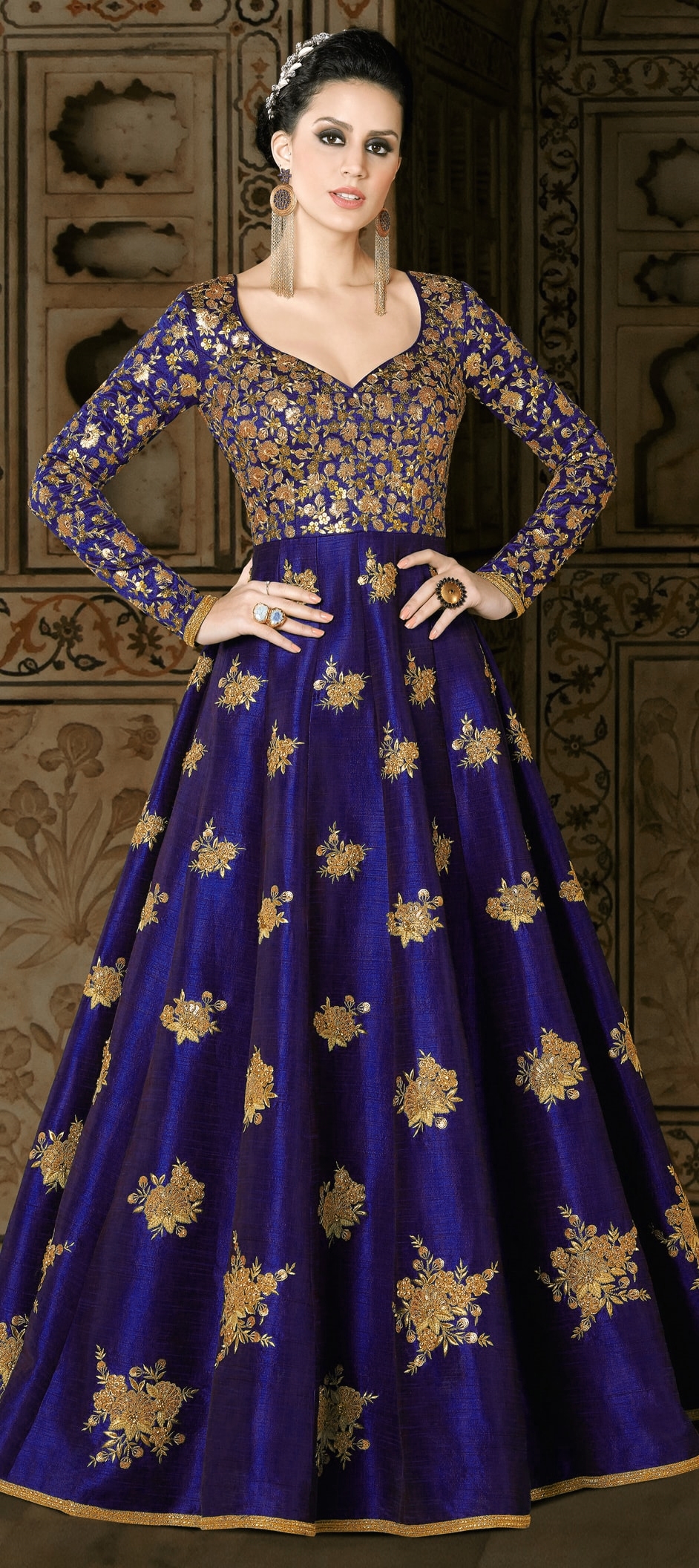 Salwar Kameez: Indian Salwar Suits Casual & Party Wear Attire